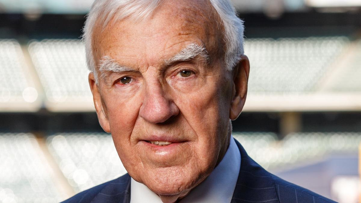 Milwaukee business, nonprofit leader Jack McKeithan dies at 82 ...