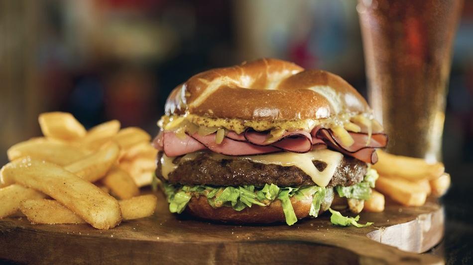Red Robin Gourmet Burgers announces new offerings to get customers back ...
