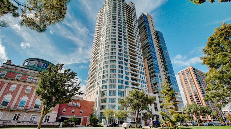 Peek inside three $1M+ condos for sale at downtown's University Club ...