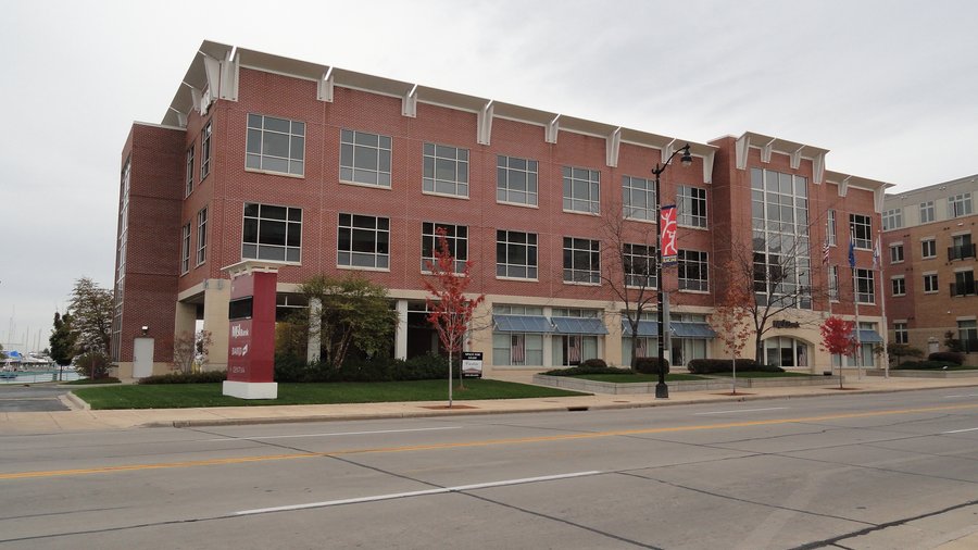 Foxconn buys downtown Racine building for $6.25M - Milwaukee Business ...