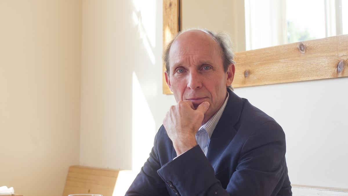 Armstrong Teasdale's Tom Weaver challenges your perception of attorneys ...