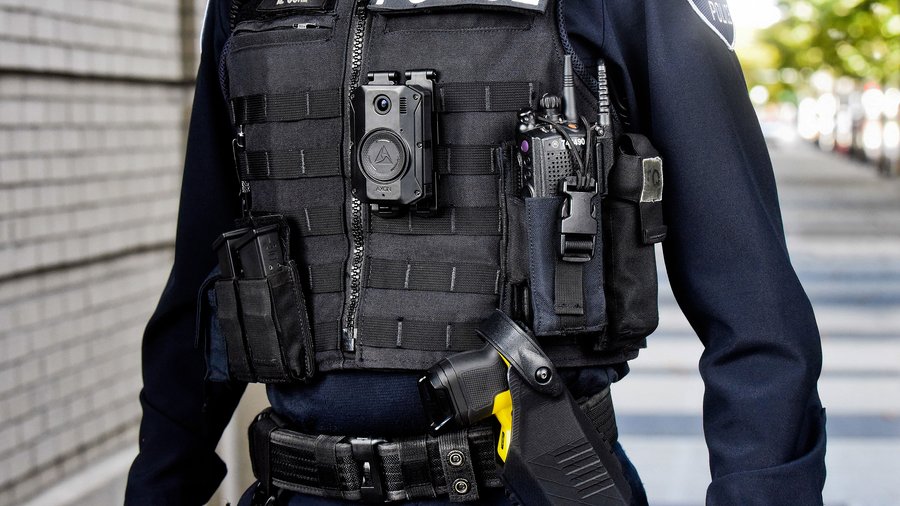 Axon debuts new Taser and body camera - Phoenix Business Journal