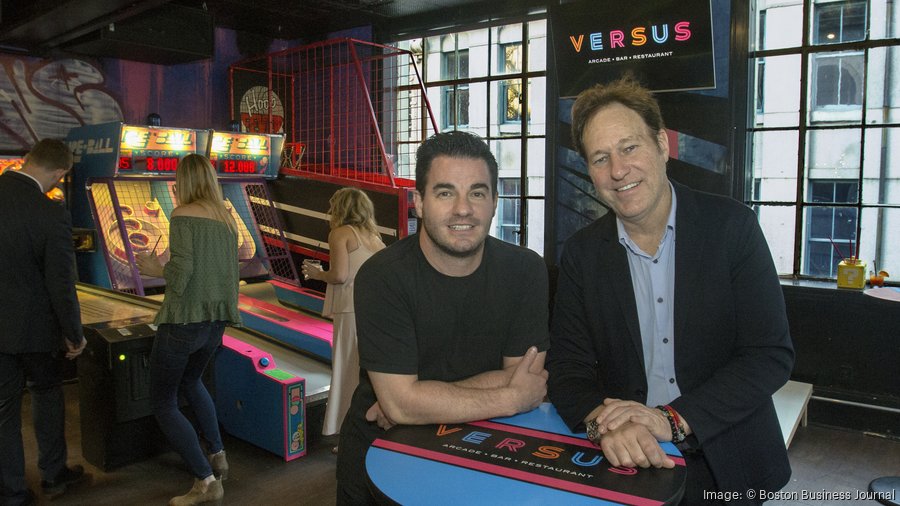 VERSUS Arcade-Bar-Restaurant Preview