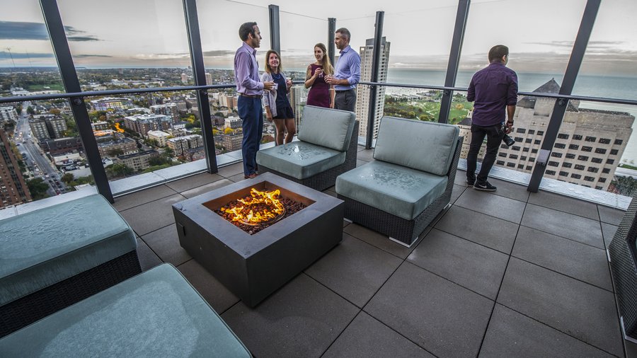 See the plush amenities of Northwestern Mutual's 7Seventy7 downtown ...