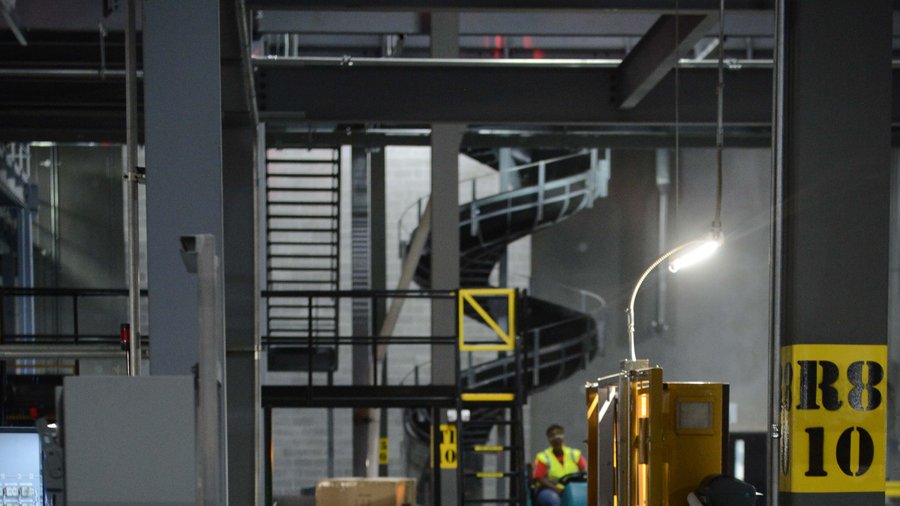 Behind-the-scenes look at UPS' new 1.2M square foot Atlanta Regional ...