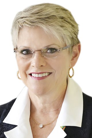 Women Who Mean Business: First class turns award program into network ...
