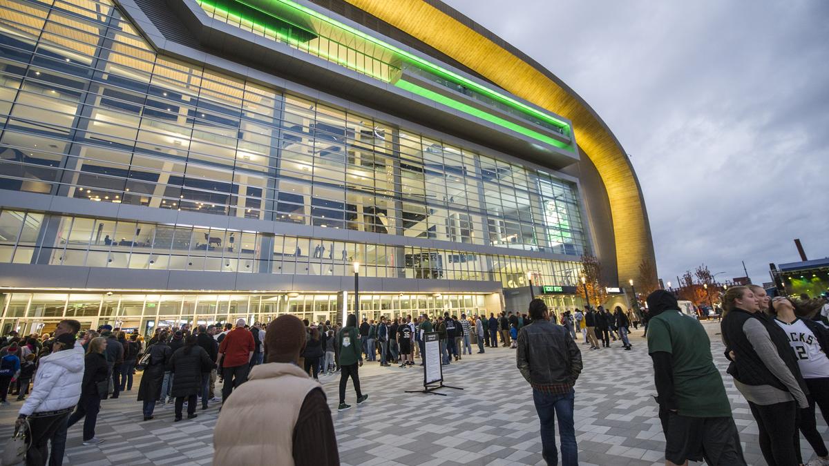 61,000 tickets sold at Fiserv Forum in first month - Milwaukee Business ...