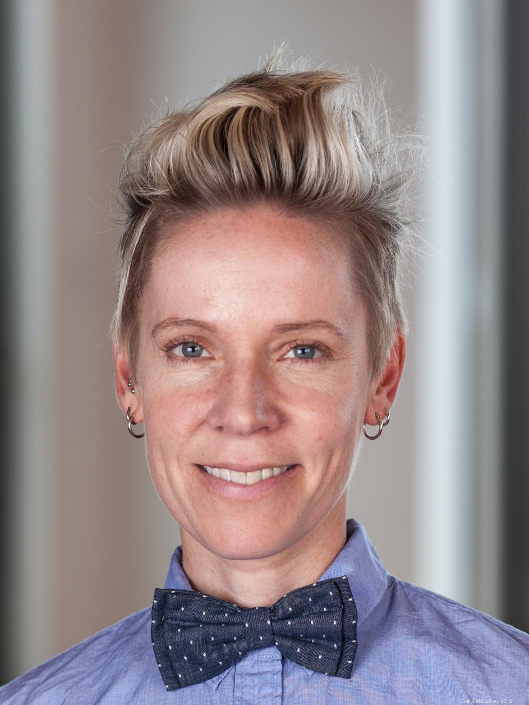 Jen Lewis's Instagram, Twitter & Facebook on IDCrawl