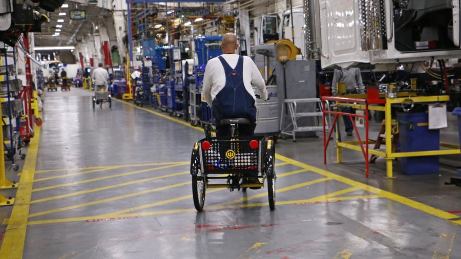 Daimler Truck Production 2018 IMG 4862