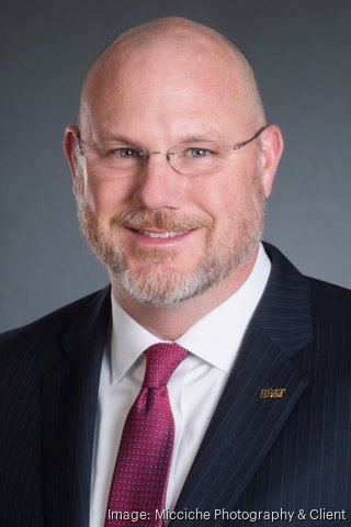 WSFS, Truist pick up senior commercial lenders from Wells Fargo ...