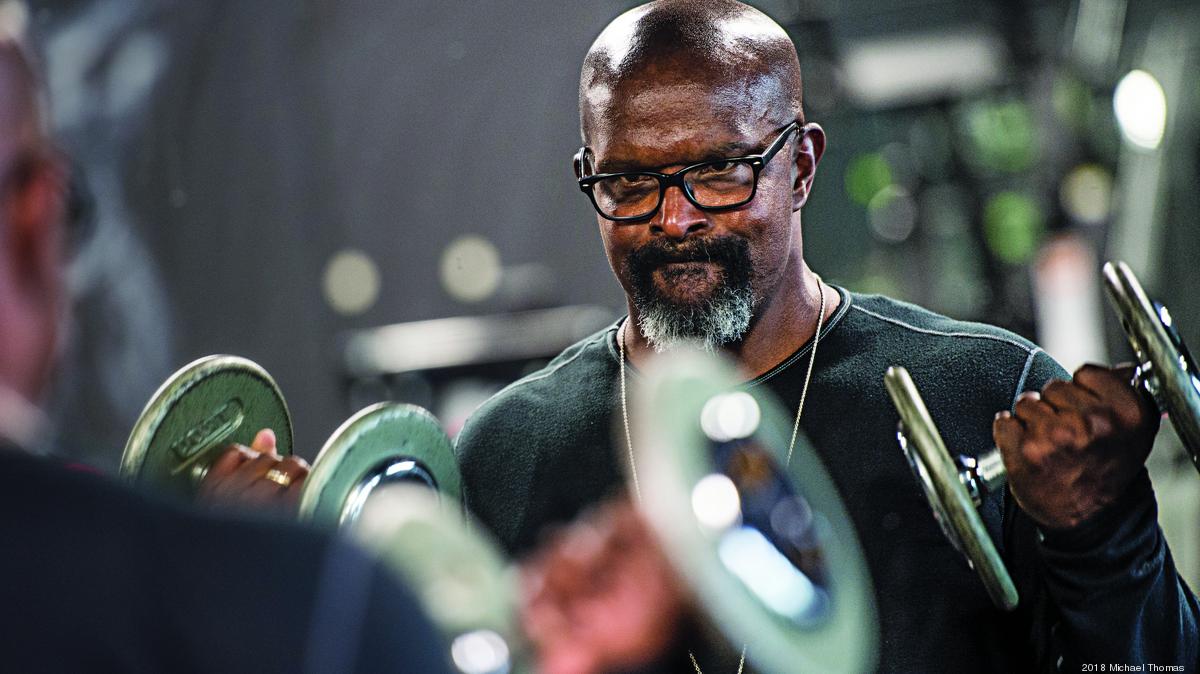 KSDK's Rene Knott gets back to his weight(s) after life-saving ...