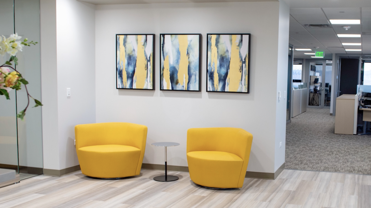 DBJ Offices: Tour the bright, colorful spaces of Transwestern's new DTC ...