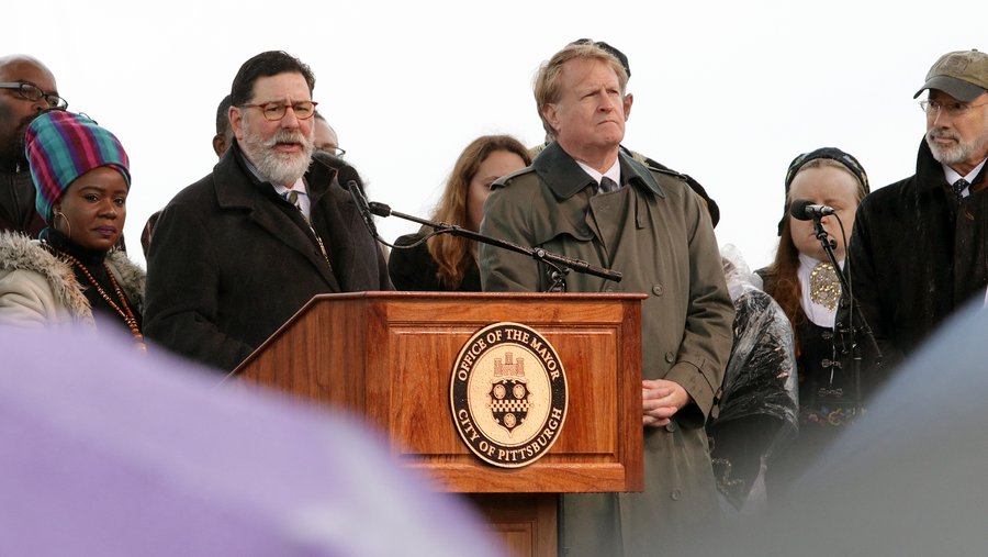 Pittsburgh Mayor Bill Peduto wants more police downtown - Pittsburgh ...