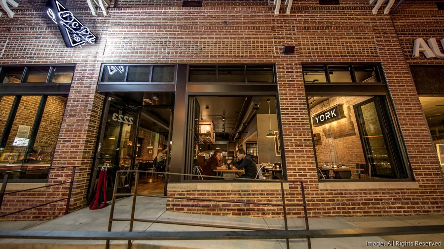 DC Pie Co., a Brooklyn-brick-oven-style pizza restaurant, opens on East ...