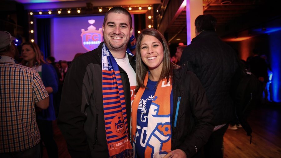 FC Cincinnati logo reveal 1