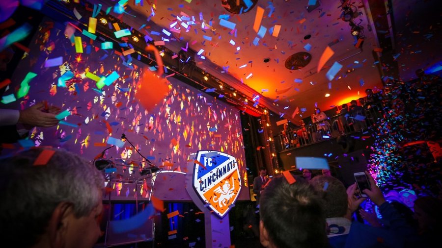 FC Cincinnati crest celebration