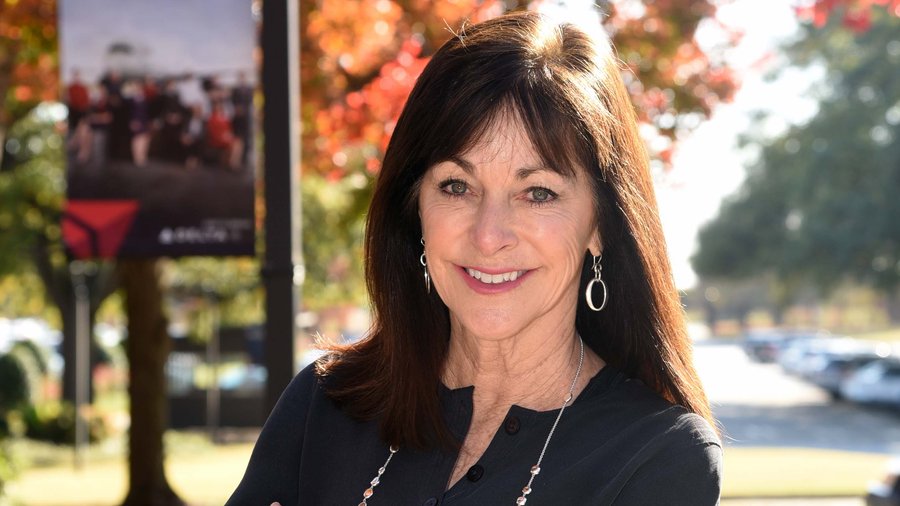 Delta Air Lines EVP Joanne Smith invests in her company's culture ...