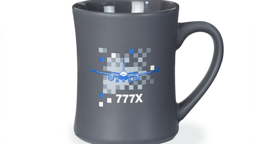 Boeing uses 777X swag in retail battle with Airbus for Black Friday ...