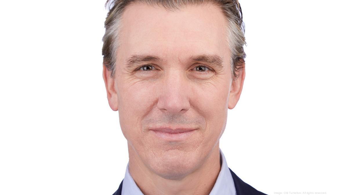 Amazon.com loses another top executive to Airbnb - Puget Sound Business ...