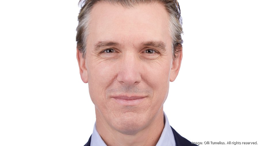 Amazon.com loses another top executive to Airbnb - Puget Sound Business ...