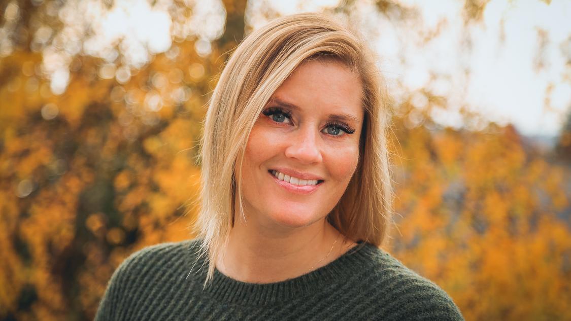 Blue Nile hires former Starbucks exec Alexandra Wheeler as CMO - Puget ...