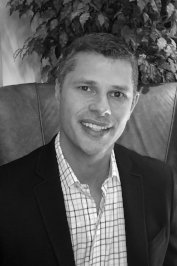 Robinhood hires Amazon.com veteran Jason Warnick as CFO on way to IPO ...