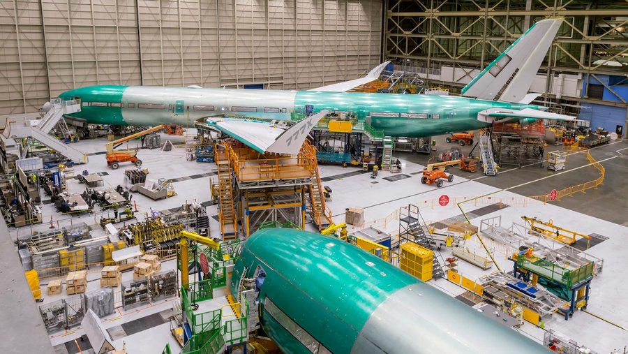 Boeing Quietly Unveils Fully Painted Boeing 777x To Employees