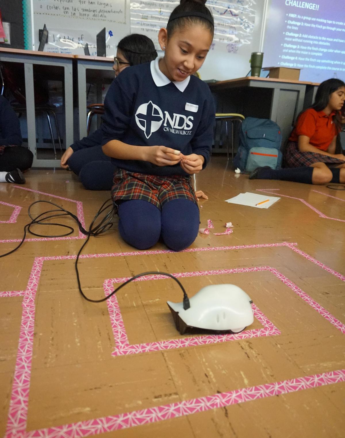 Milwaukee organizations partner up to teach computer coding to local ...