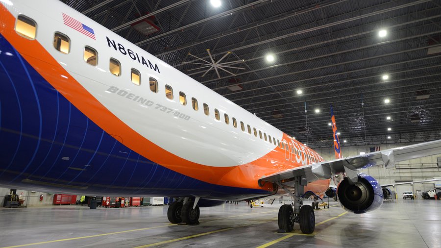Sun Country shows off its new Boeing 737-800 (gallery) - Minneapolis ...