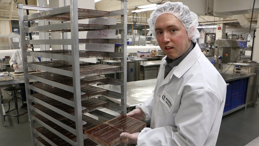Moonstruck Chocolate sold, will close Portland-area stores - Portland ...