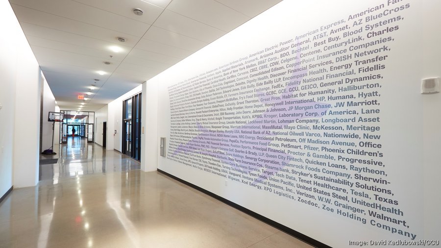 Grand Canyon University debuts new Colangelo College of Business ...