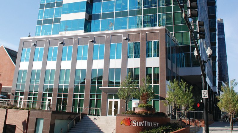 Eakin Partners in the talks to sell Truist Plaza office building ...