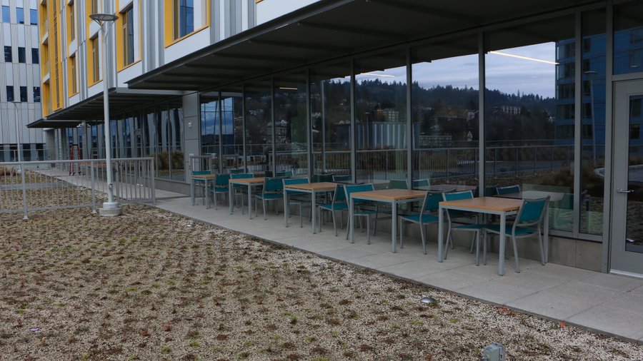 Ronald McDonald House OHSU 2019 outdoor seating