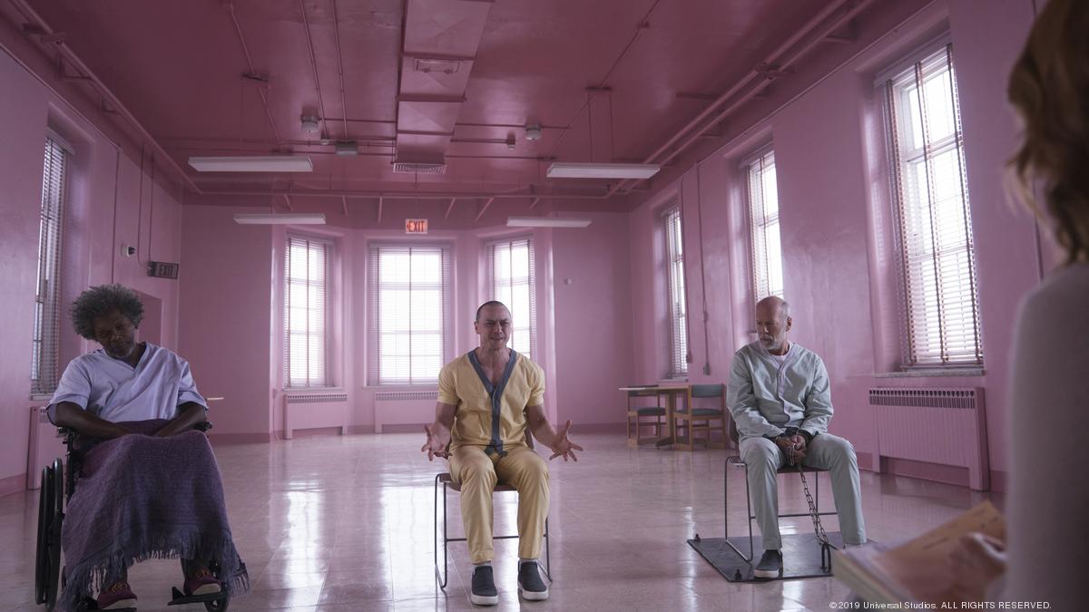 ‘Glass’ crystalizes Shyamalan’s brooding superhero universe - L.A ...