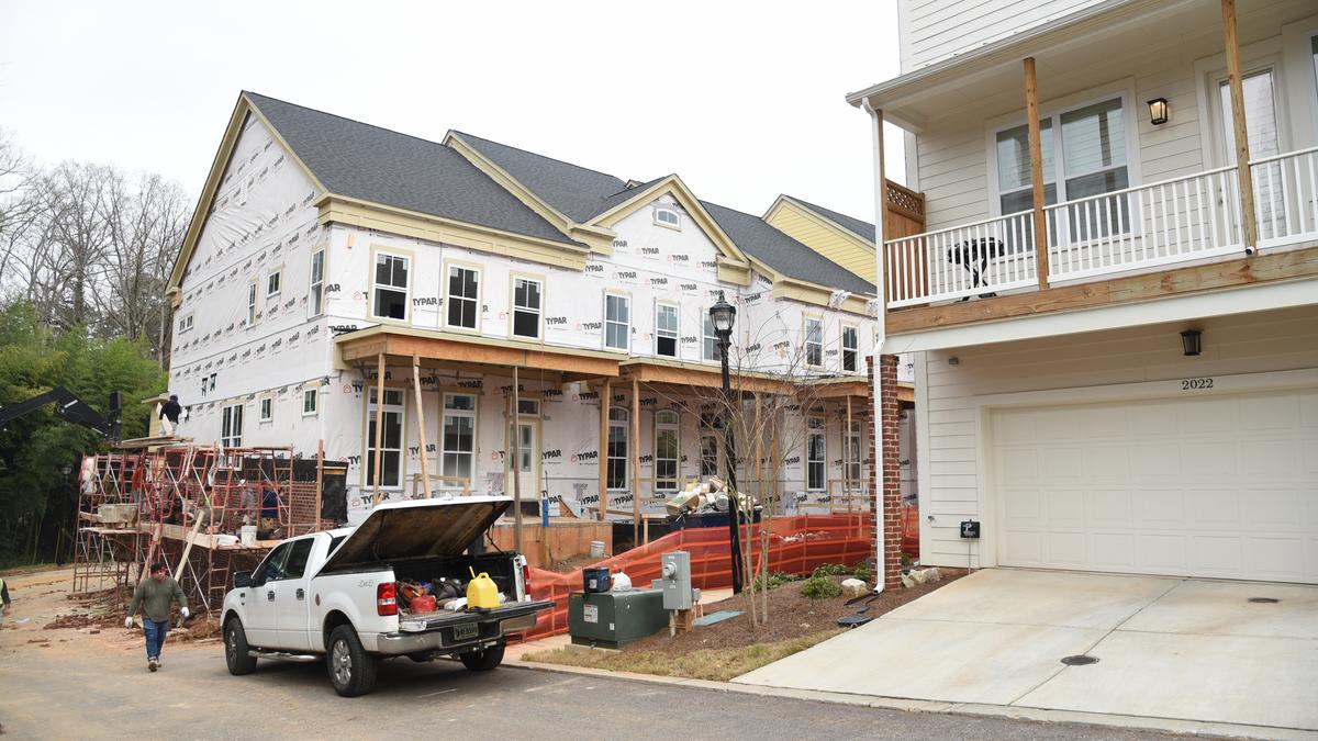 Atlanta housing market: New construction ticks up, home prices surge ...