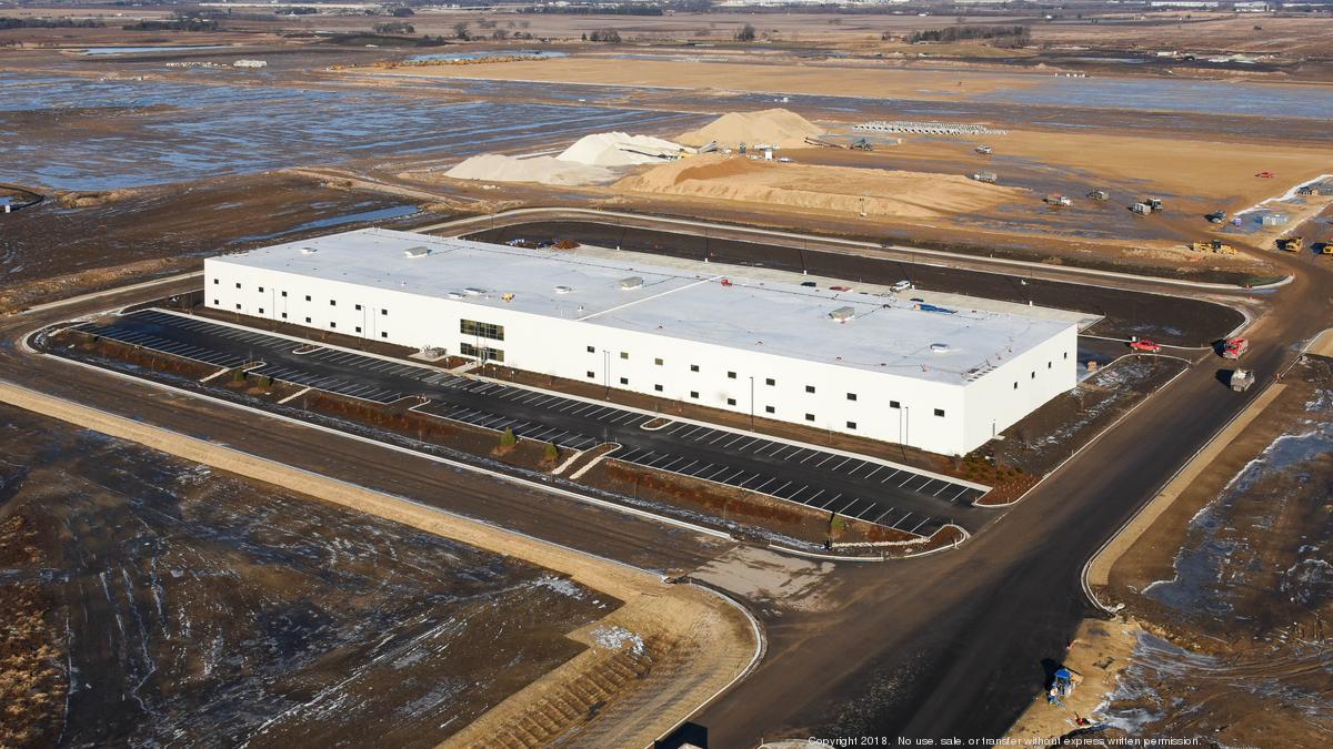 Foxconn plant spending rises on land, utility costs - Milwaukee ...