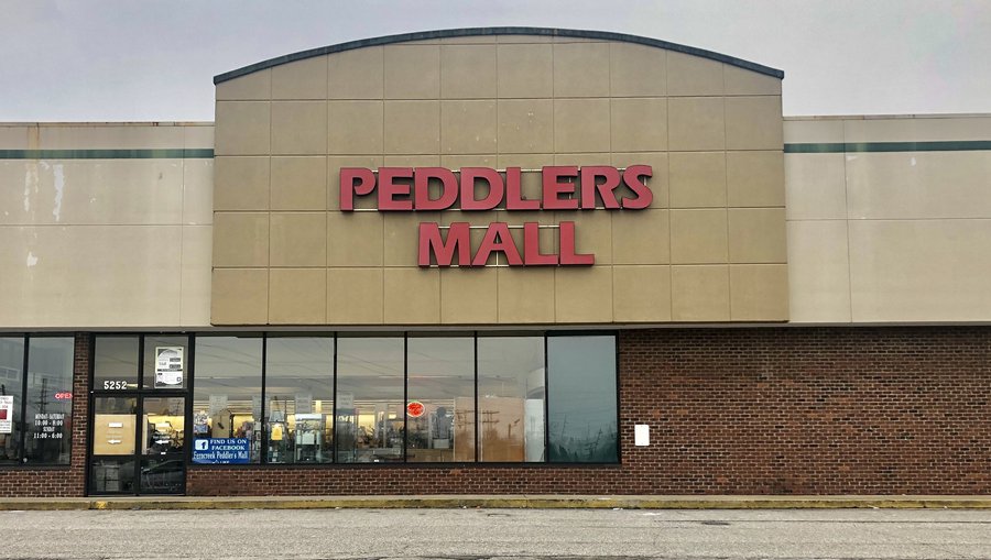 Peddlers Mall on Bardstown Road closing in March - Louisville Business ...