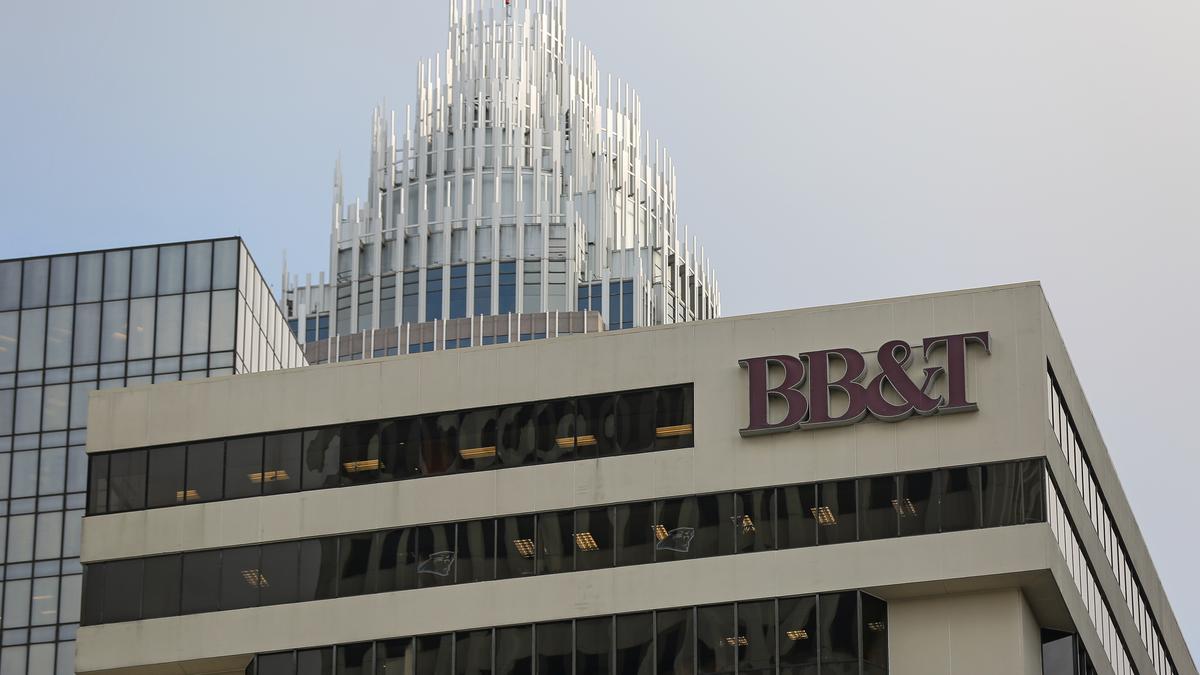 Uptown office building BB&T Center sells to New York group for $115M ...