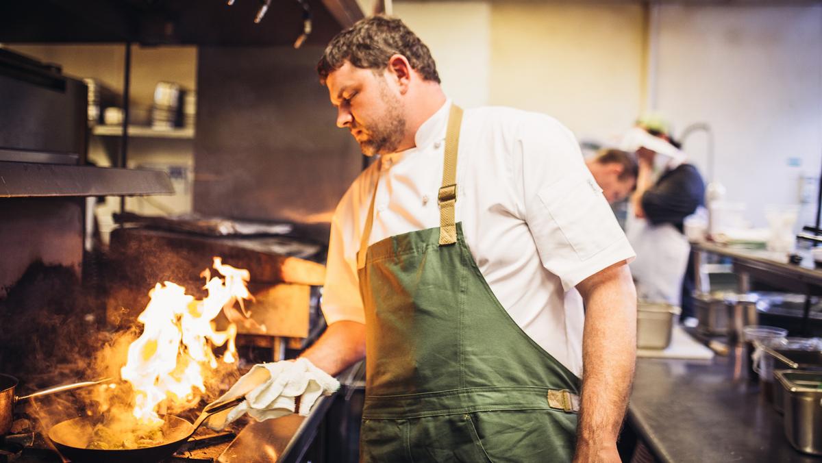 Restaurant Iris moving from Midtown to Laurelwood Shopping Center in ...