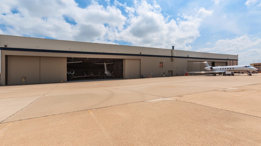 Gulfstream's Dallas facility sees more than 1,000 jet visits annually ...