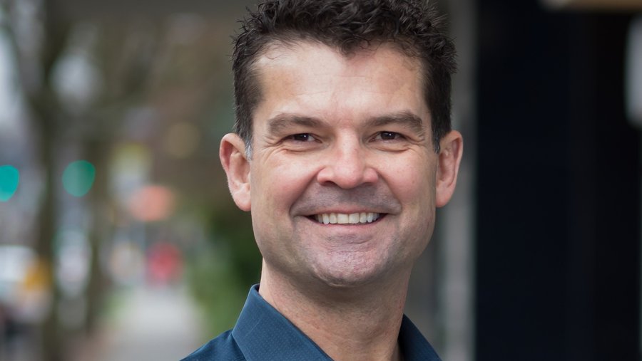 Todd Humphrey headshot