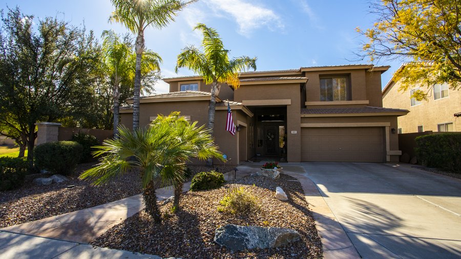 See inside cool Gilbert home of Jackie and Eric Wright - Phoenix ...