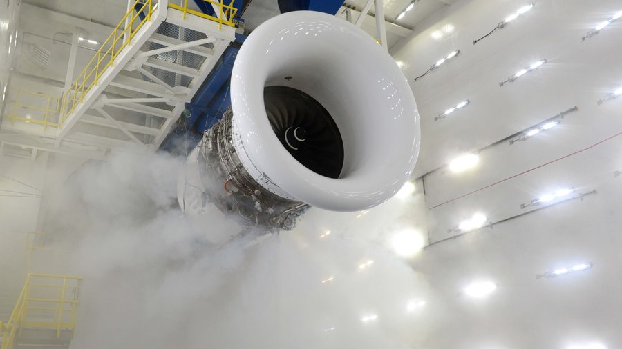 Delta Air Lines (NYSE: DAL) unveils world's largest engine test cell ...