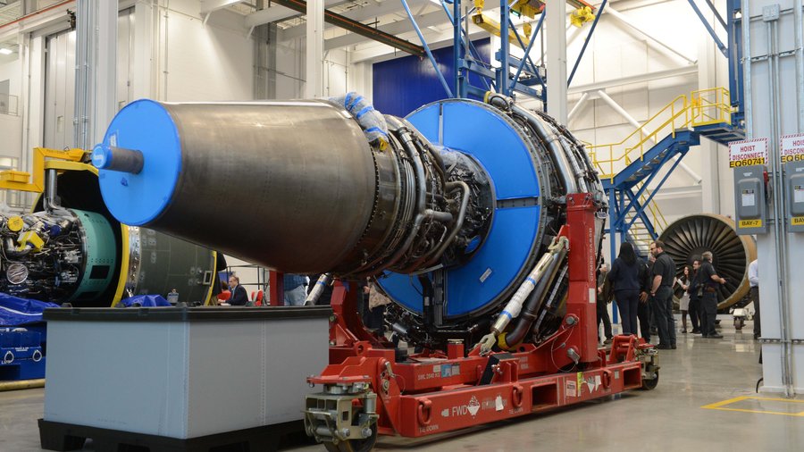 Delta Air Lines (NYSE: DAL) unveils world's largest engine test cell ...