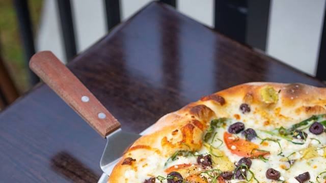 The Loop Pizza Grill makes strides towards expansion - Jacksonville ...
