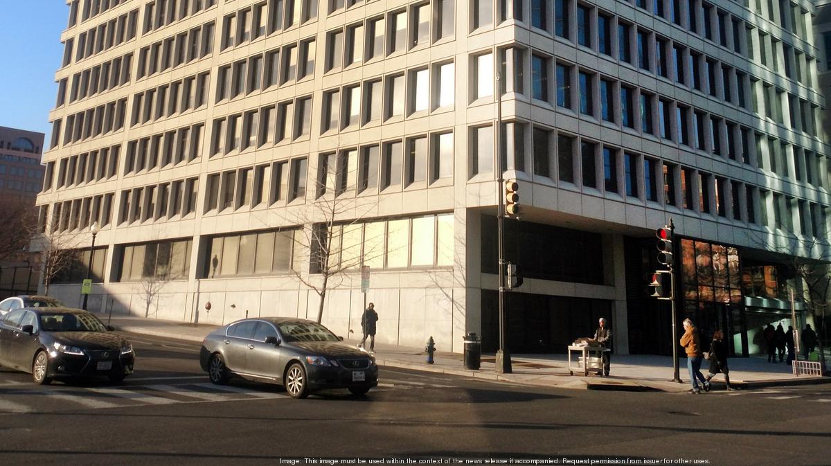 Georgetown buys former First Potomac office building near law school ...