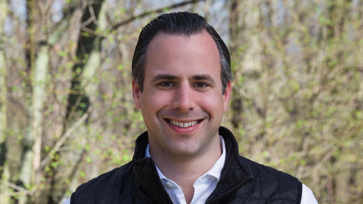 Blue Apron co-founder Wadiak launches poultry food venture - New York ...