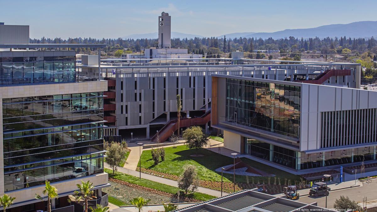 Spring semester's return to college campuses triggers warnings over ...