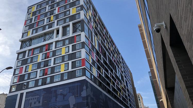 Here's a look inside 225 North Calvert Street's 350-unit apartment ...