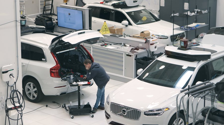 Uber's autonomous vehicle division gets $1B in funding from Toyota ...